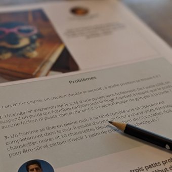 Famileo, le journal familial qui fait le bonheur des grands-parents